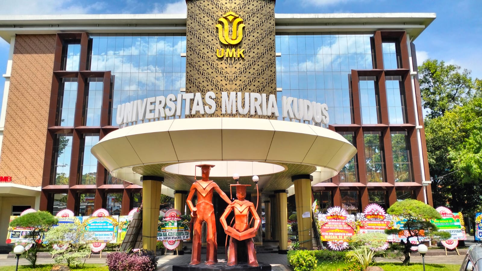 UMK Tembus Peringkat 2 Nasional Penerima Dana Pengabdian kepada ...